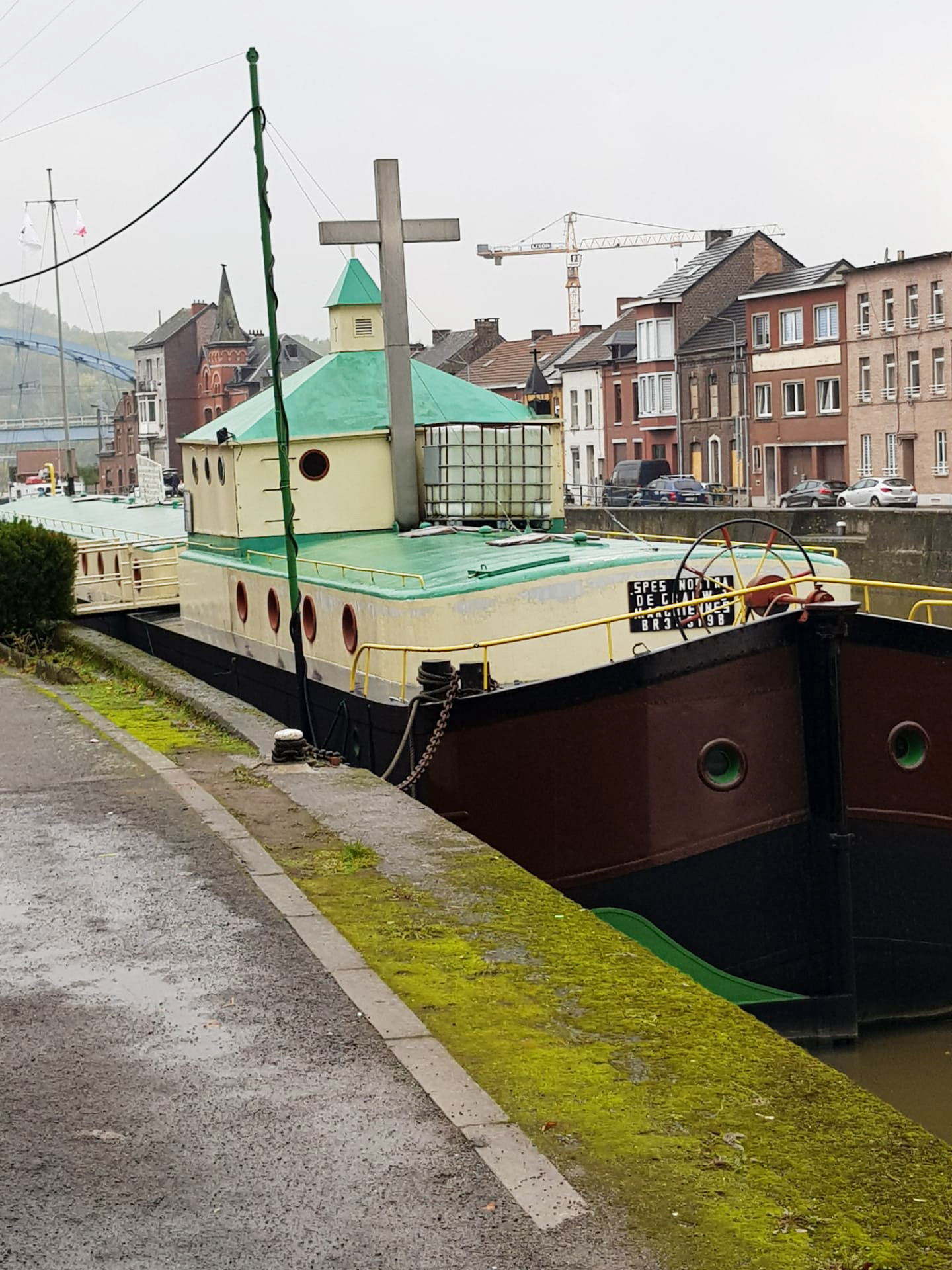 Marchienne-au-Pont : Le bateau chapelle ne sombrera pas ! - CathoBel