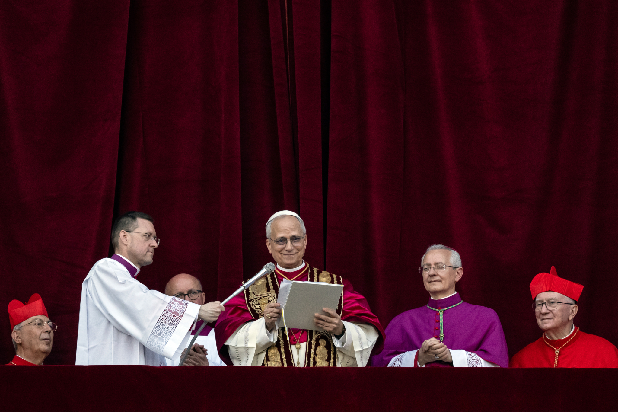 La vie du pape Léon XIV en 8 photos symboliques - CathoBel